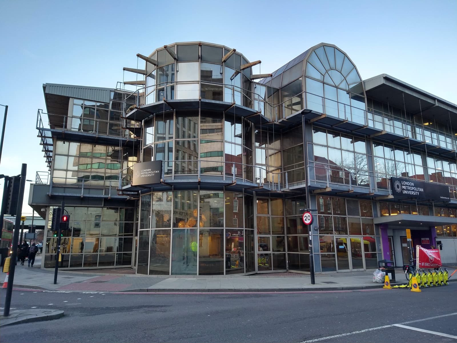 London Metropolitan University: Acceptance Rate, Employability Rate ...